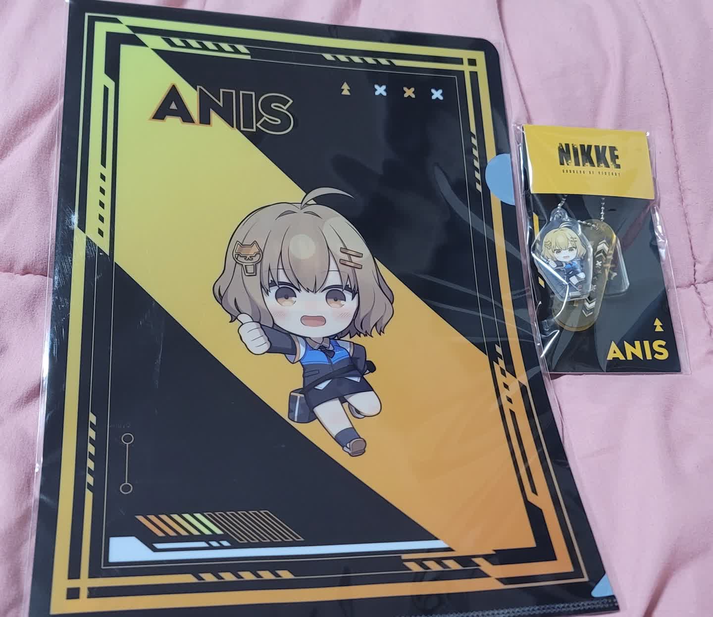 니케 SD아니스 키링 및 L홀더 (니케 × GS25 콜라보) | 콜리(Colley)