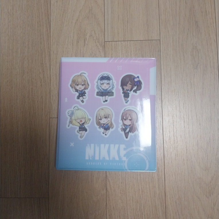 GS25 x 니케 콜라보 콜렉터북 | 콜리(Colley)