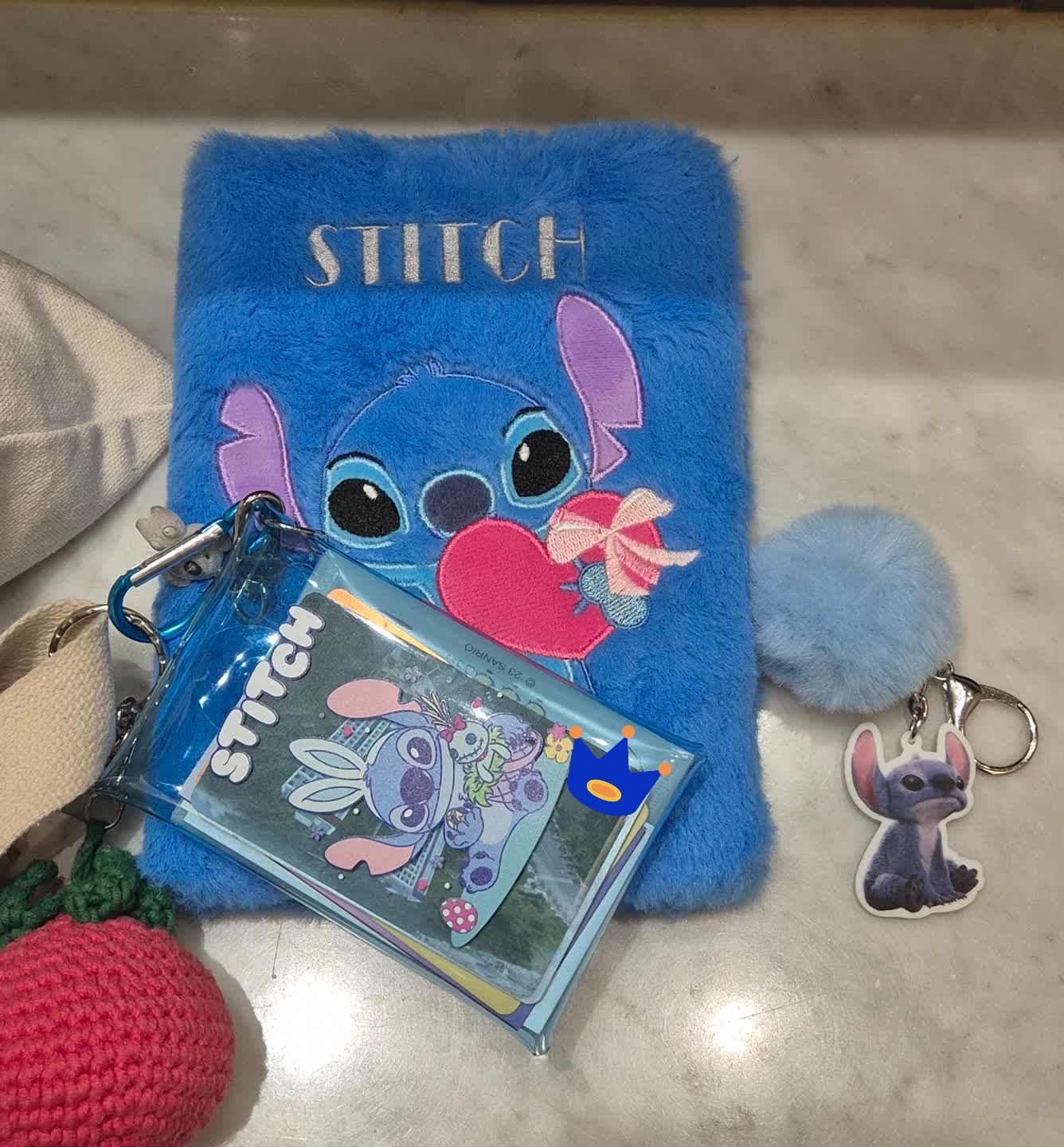 cgv 2주차 굿즈인 스티치 키링을 받아서 오늘 들고 있는 스티치들과 함께 찍어보았어요😆 | 콜리(Colley)