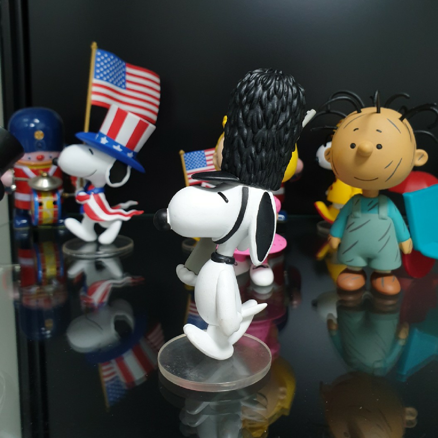 Palace guard Snoopy | 콜리(Colley)