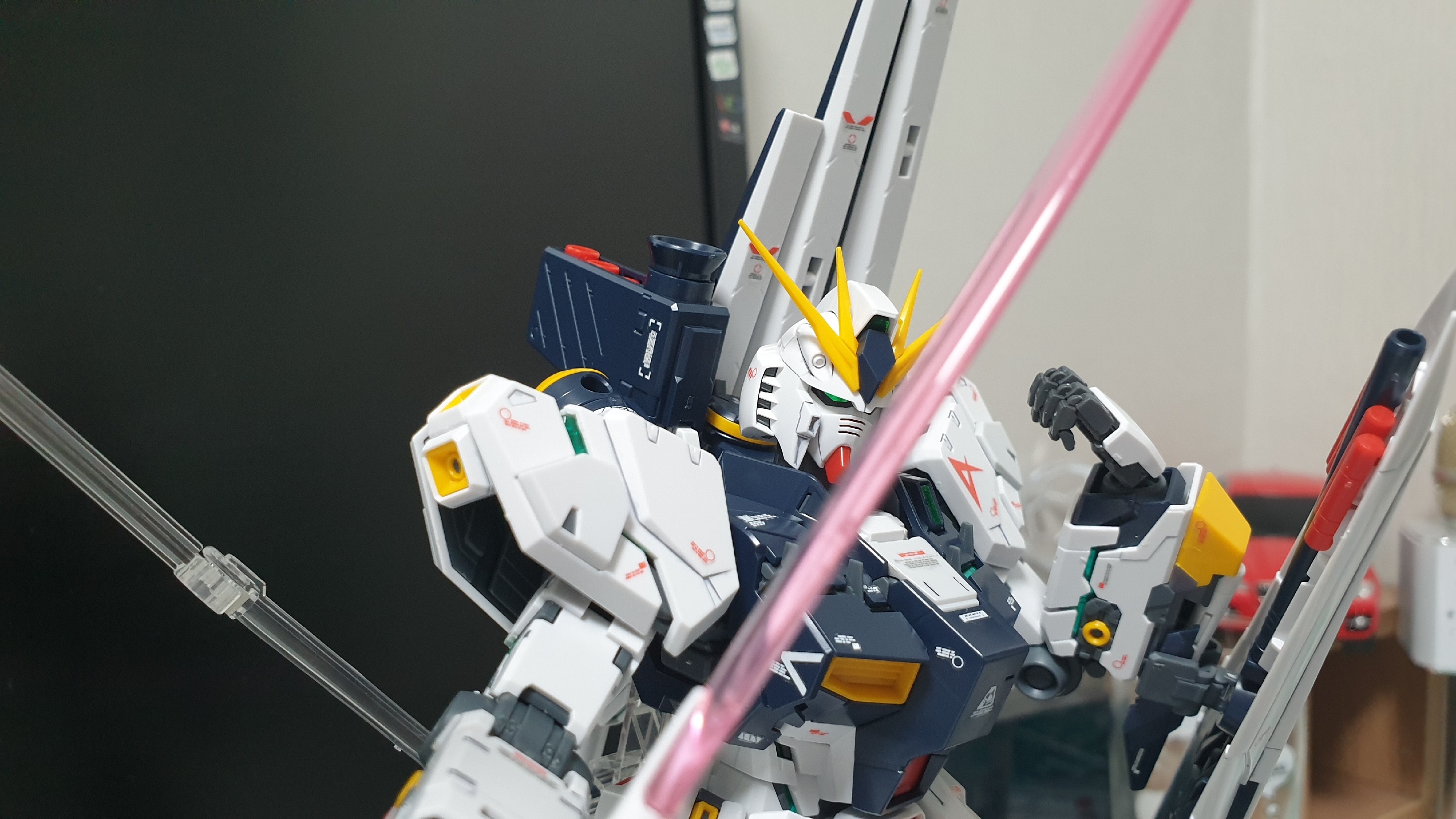 Nu Gundam Ver.Ka MG | 콜리(Colley)