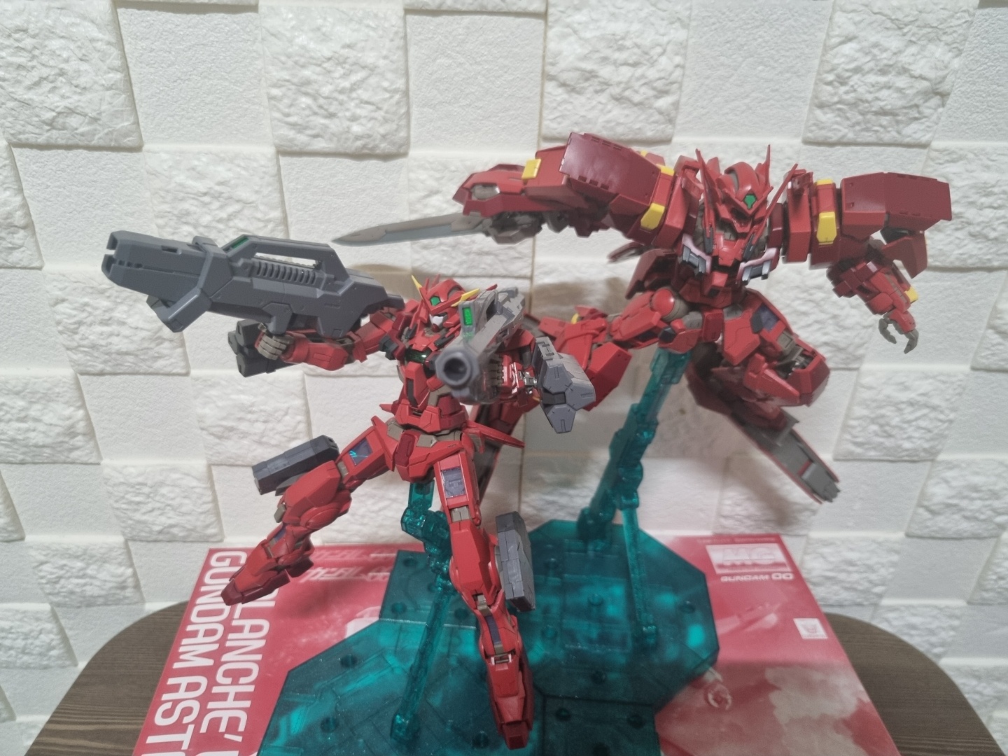 MG 건담 아스트레아 타입 F2 & MG 건담 아스트레아 타입 F 아발란체 대쉬 | 콜리(Colley)