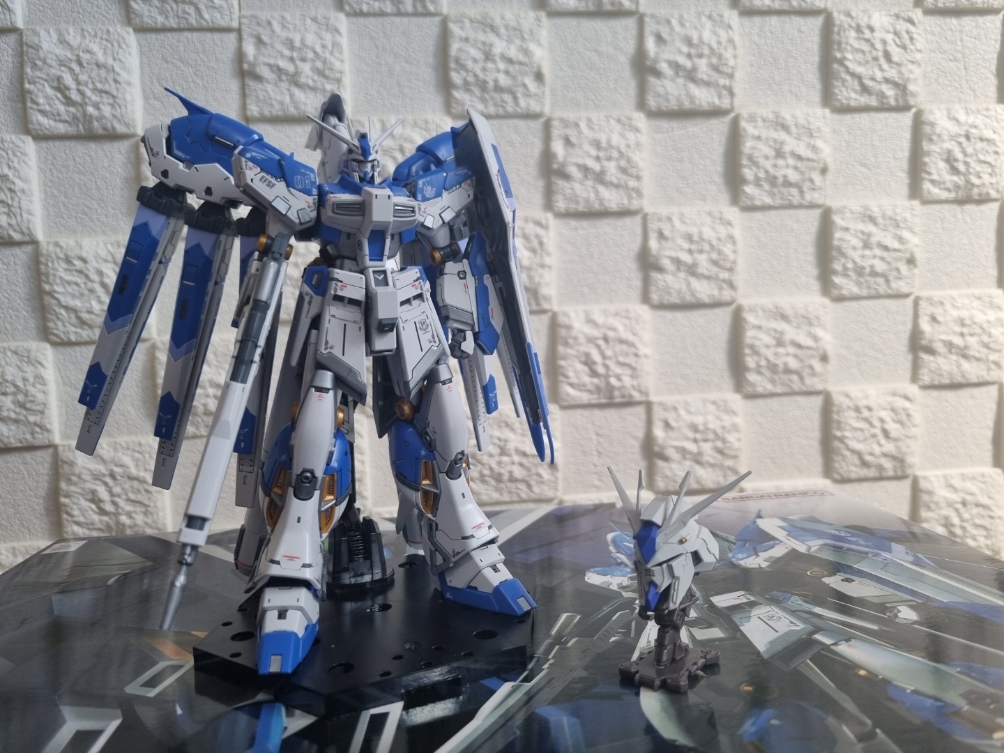 RG 하이뉴 건담 with 머신헤드 | 콜리(Colley)