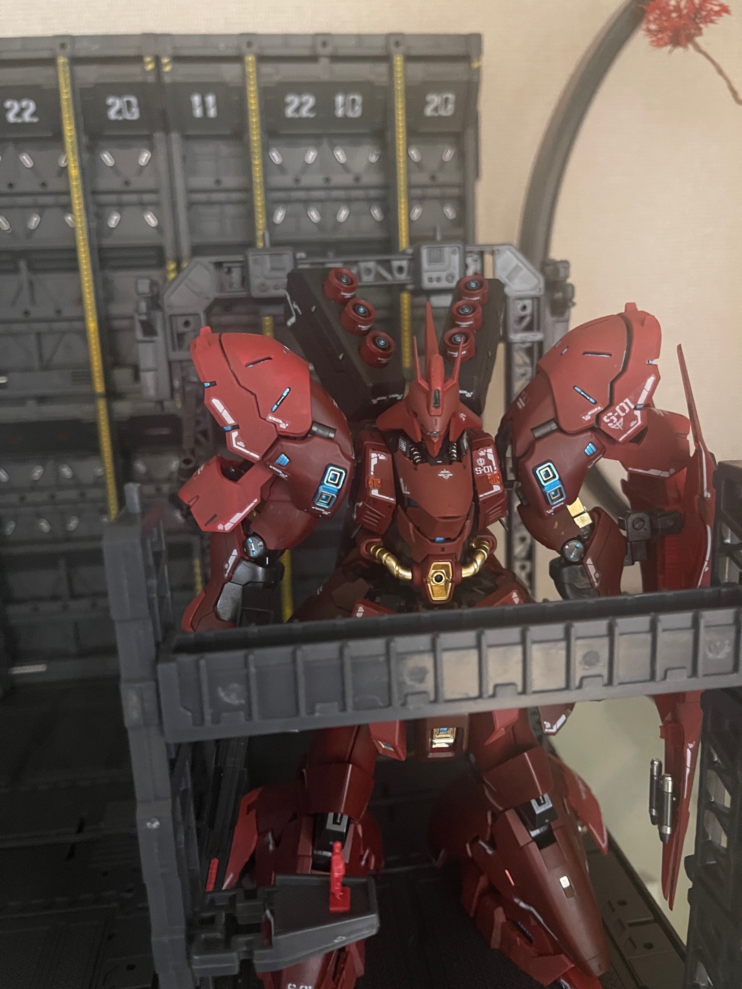 베이스용 격납고완성 후 RG사자비랑, MG퍼건 3.0 배치했어요 | 콜리(Colley)