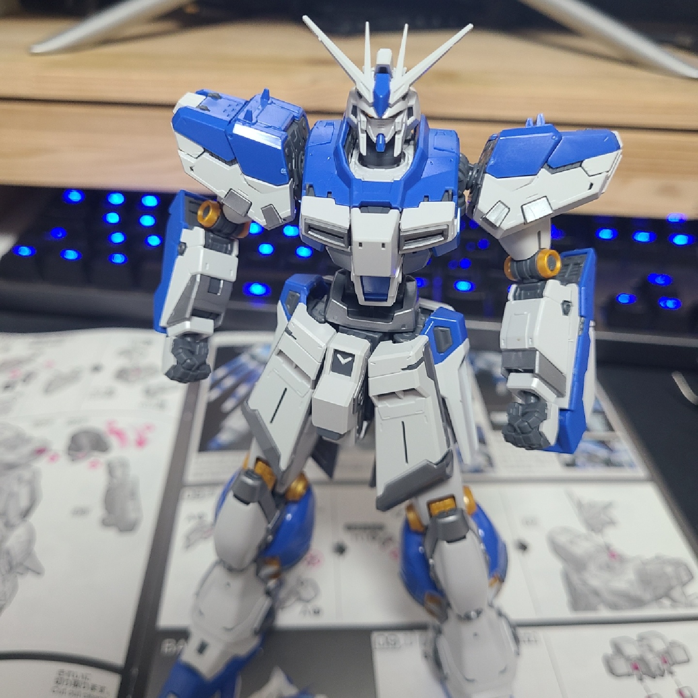 RG하이뉴 건담 본체조립끝!! | 콜리(Colley)