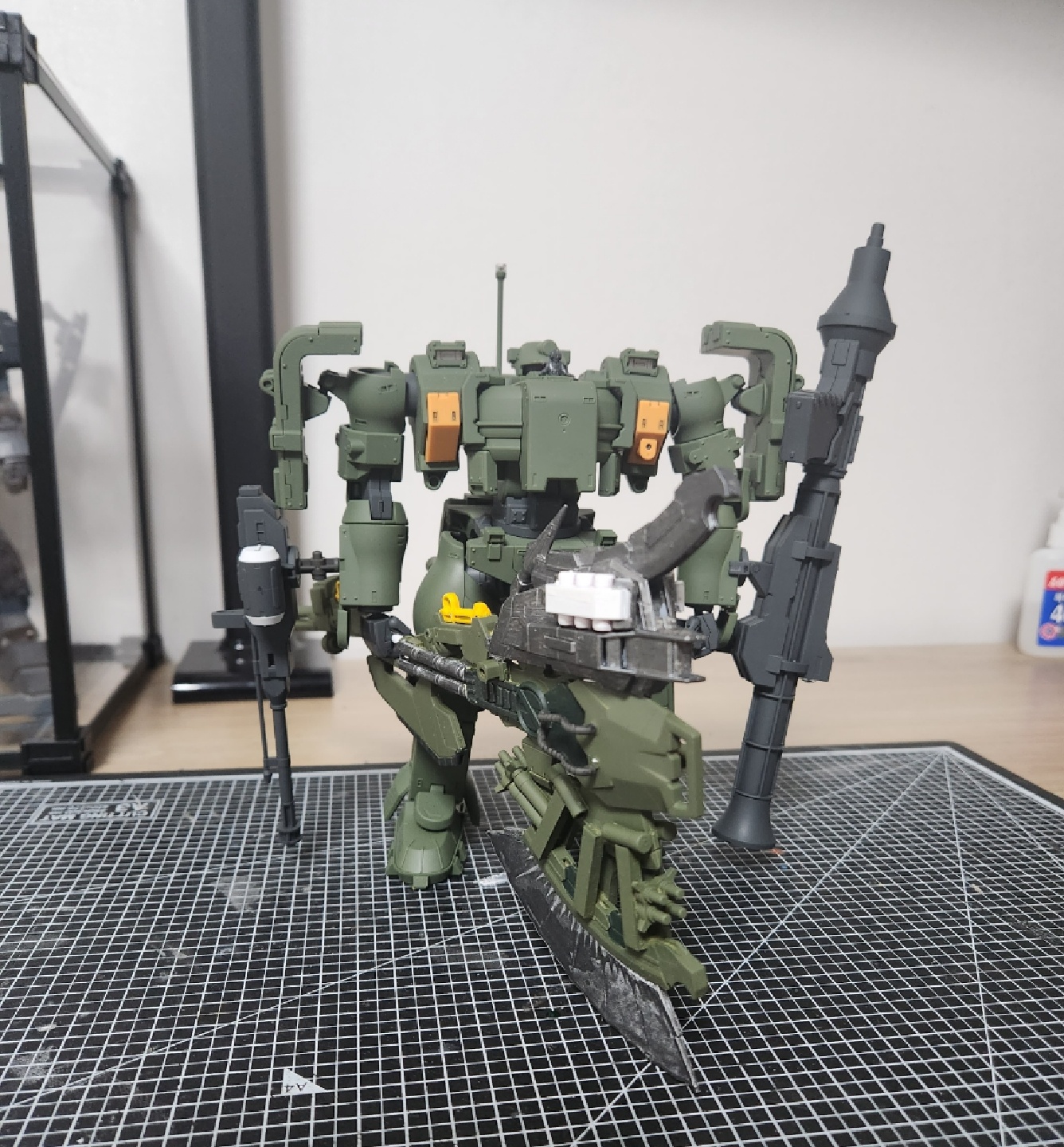 1/100무등급 티에렌 무기 제작중 | 콜리(Colley)