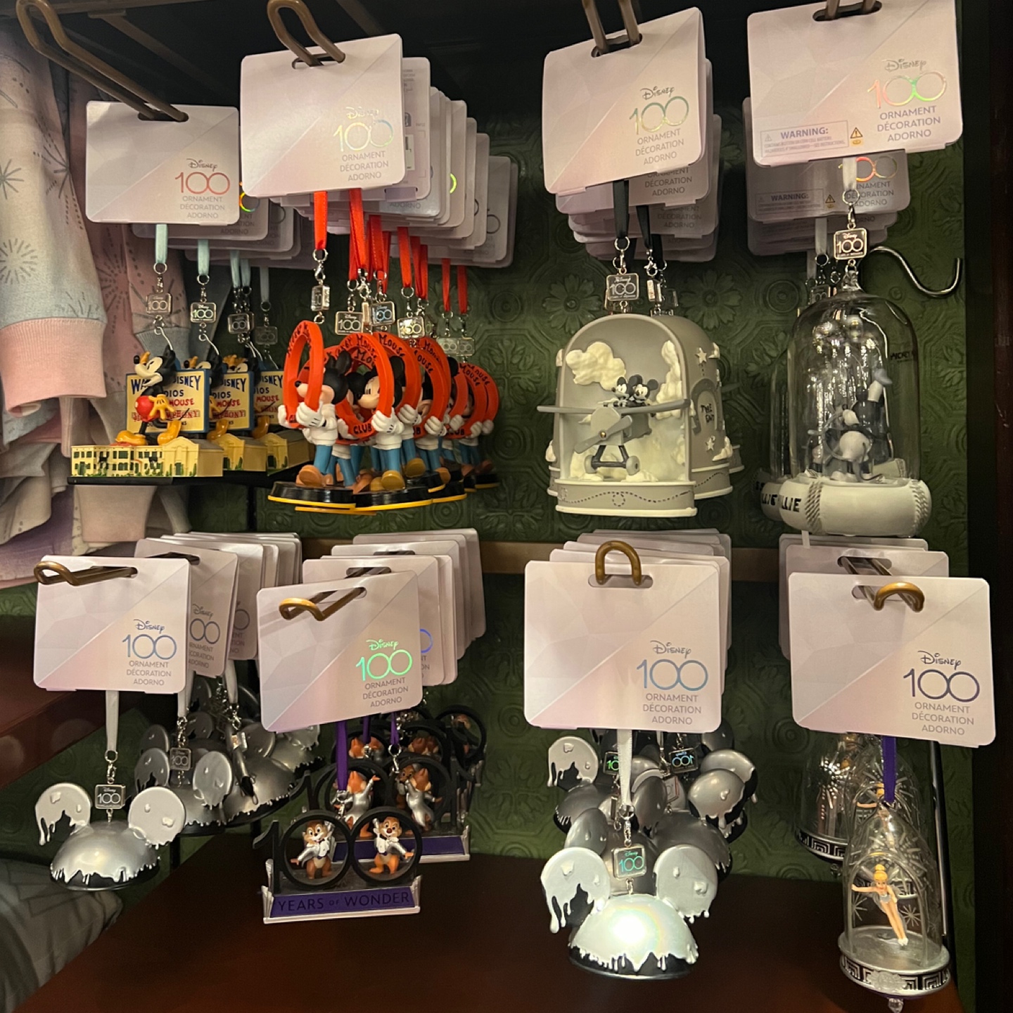 디즈니 100주년 기념 오나먼트 🫶🏻 이 중 두개 골라왔찌요 🩶 | 콜리(Colley)