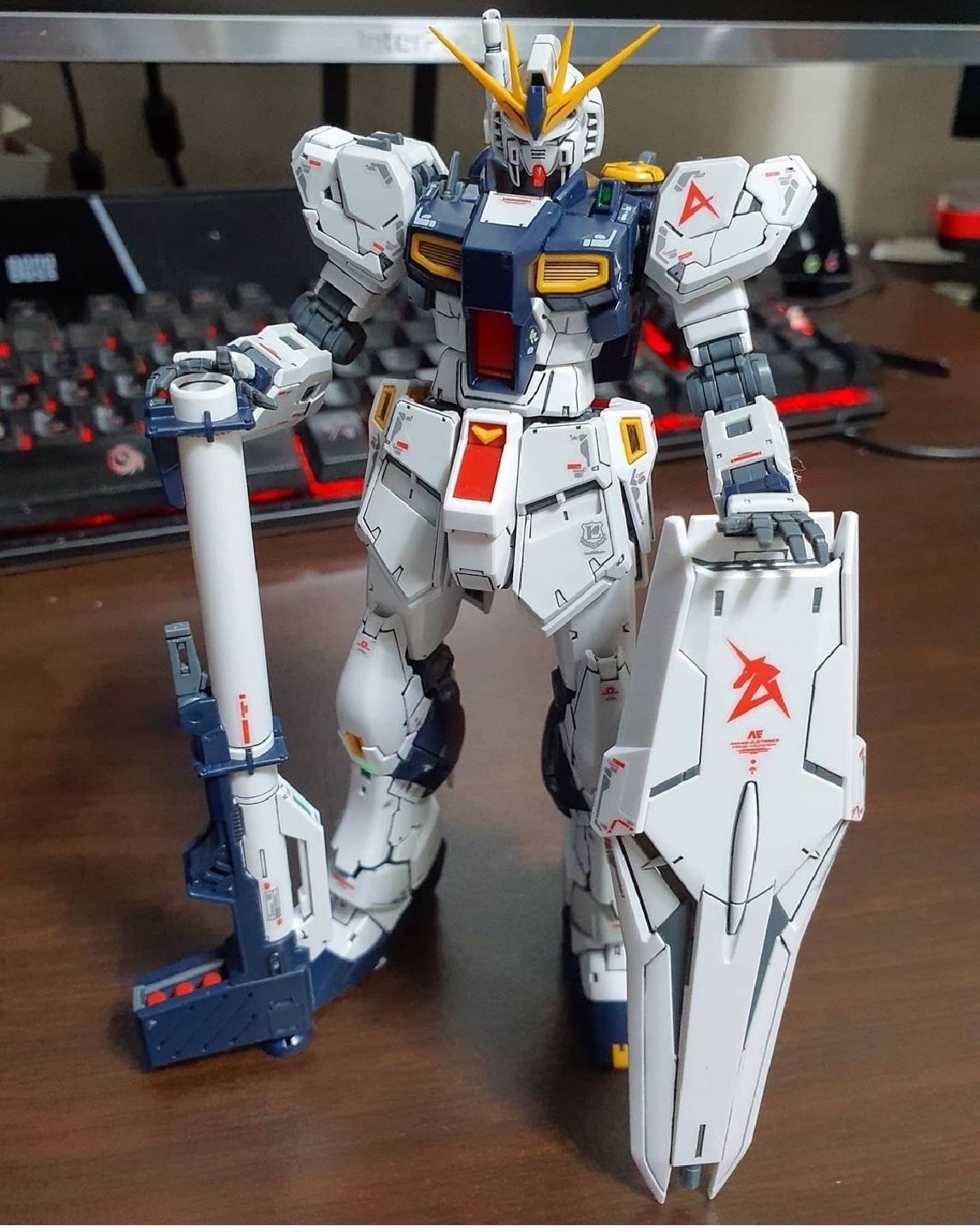 조립감과 조형에 감탄해서 rg뉴건담만 | 콜리(Colley)