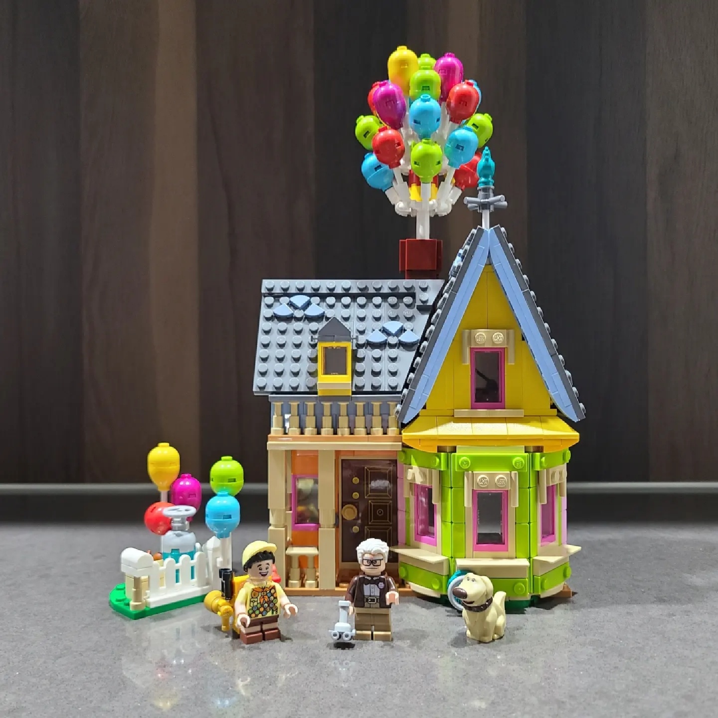 디즈니100주년으로 나온 레고 업을 | 콜리(Colley)