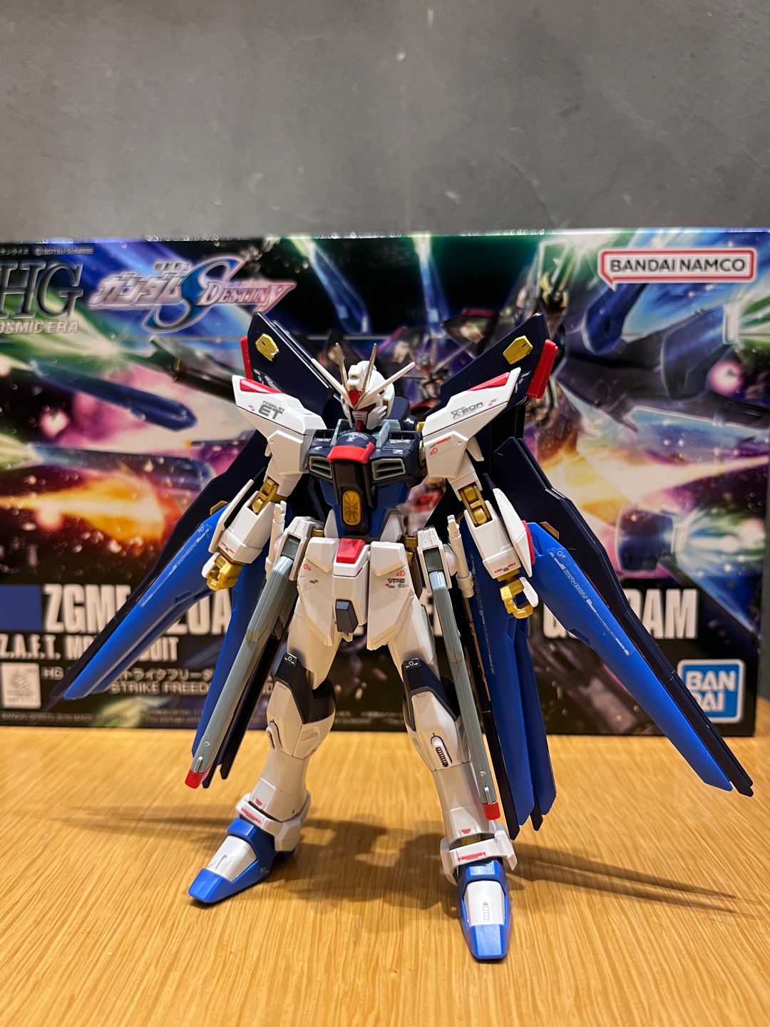 Rg 스티커랑 헤드를 가져와서 살짝 개조해봤어요. | 콜리(Colley)