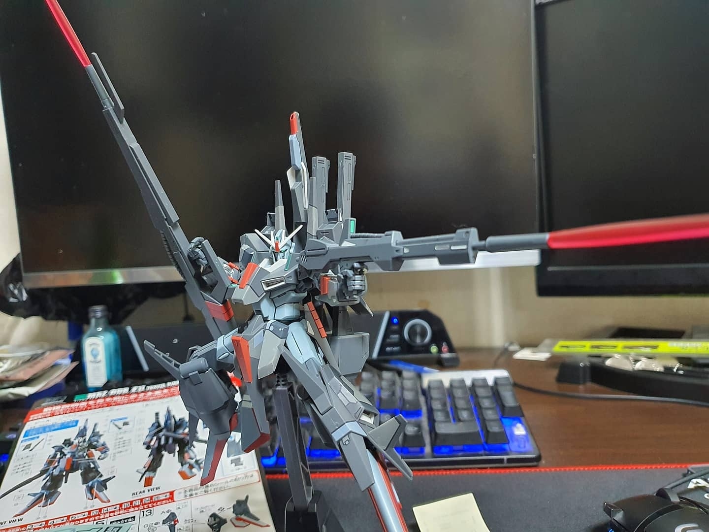 hg Z2 젯투 트래비스 커크랜드 컬러 | 콜리(Colley)