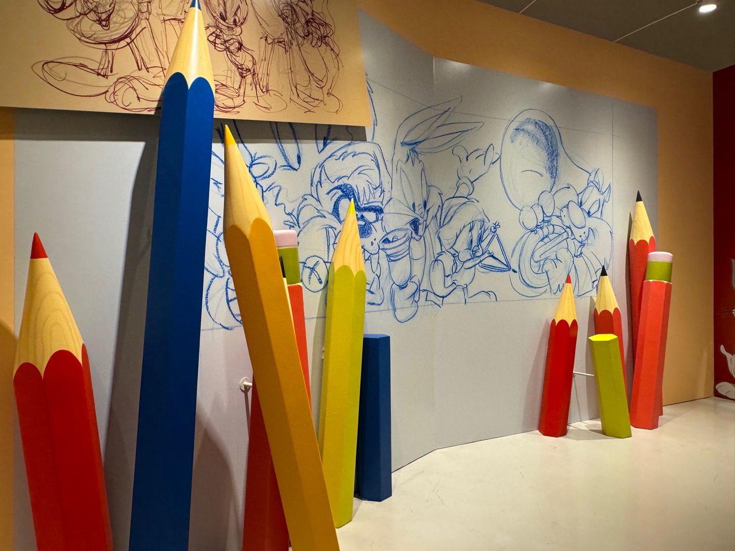 Ddp 워너브라더스 100주년 전시-4 | 콜리(Colley)