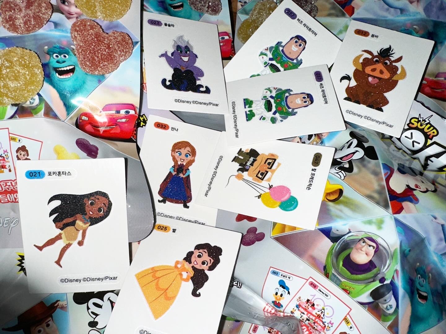 100주년 기념 띠부씰이 들어있어요! | 콜리(Colley)