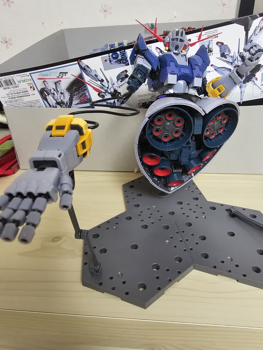 지옹있으신분들, 살 계획 있으신분들 두번만드샤요 세번만드셔요 led 타공 할줄 알면 두번 세번 만들고픈 친구였습니다 진짜 다 만들고나니 포인트가 한두개가 아니네요ㅜ 모노 ...