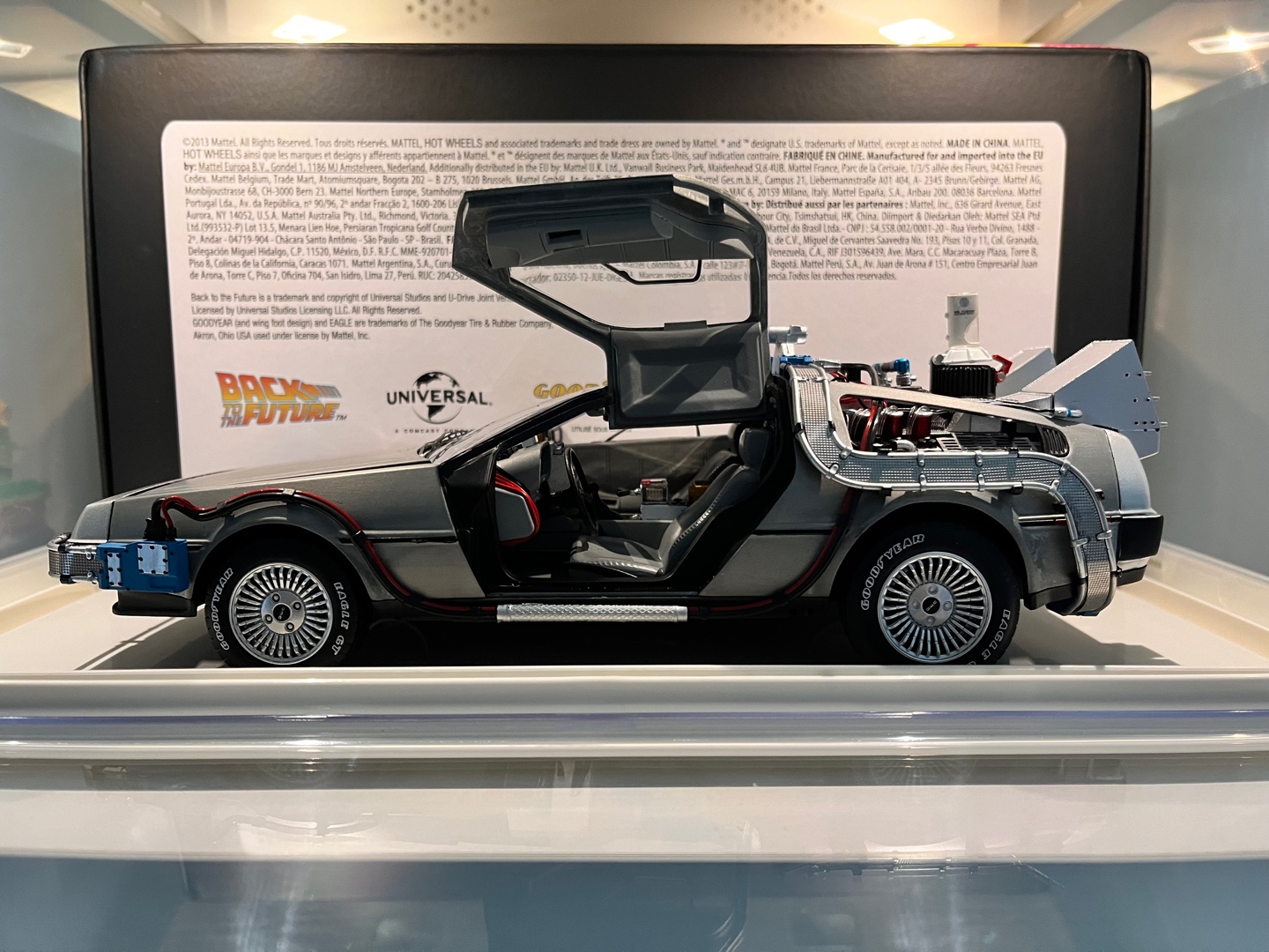 핫휠 드로리안 1:18 | 콜리(Colley)