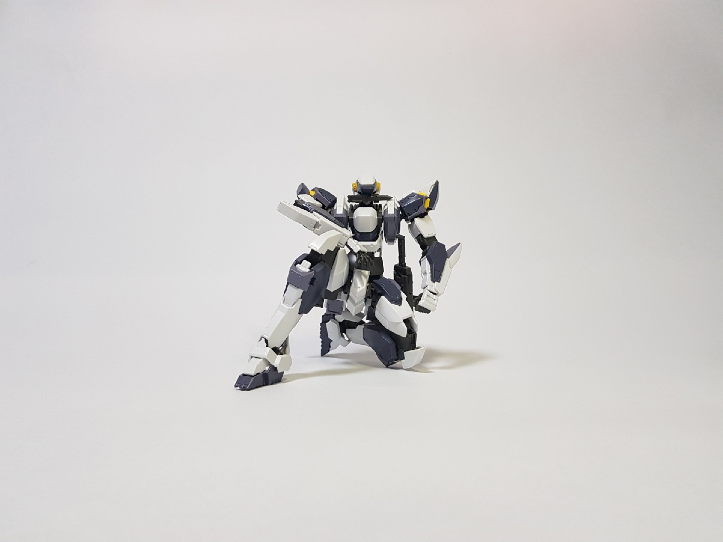 반다이 HG 아버리스트 | 콜리(Colley)